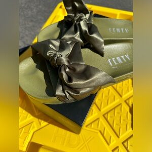 Puma | Shoes | Puma By Rihanna Fenty Bow Slide | Poshmark